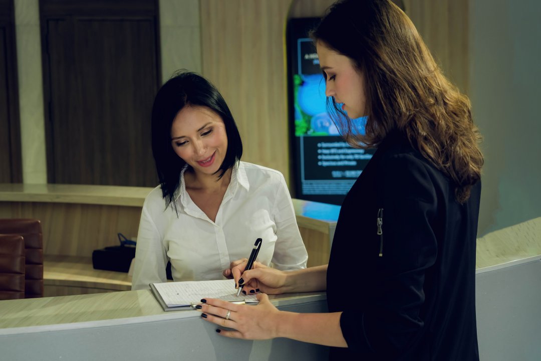 Receptionist Job Description Template - C-Me Jobs